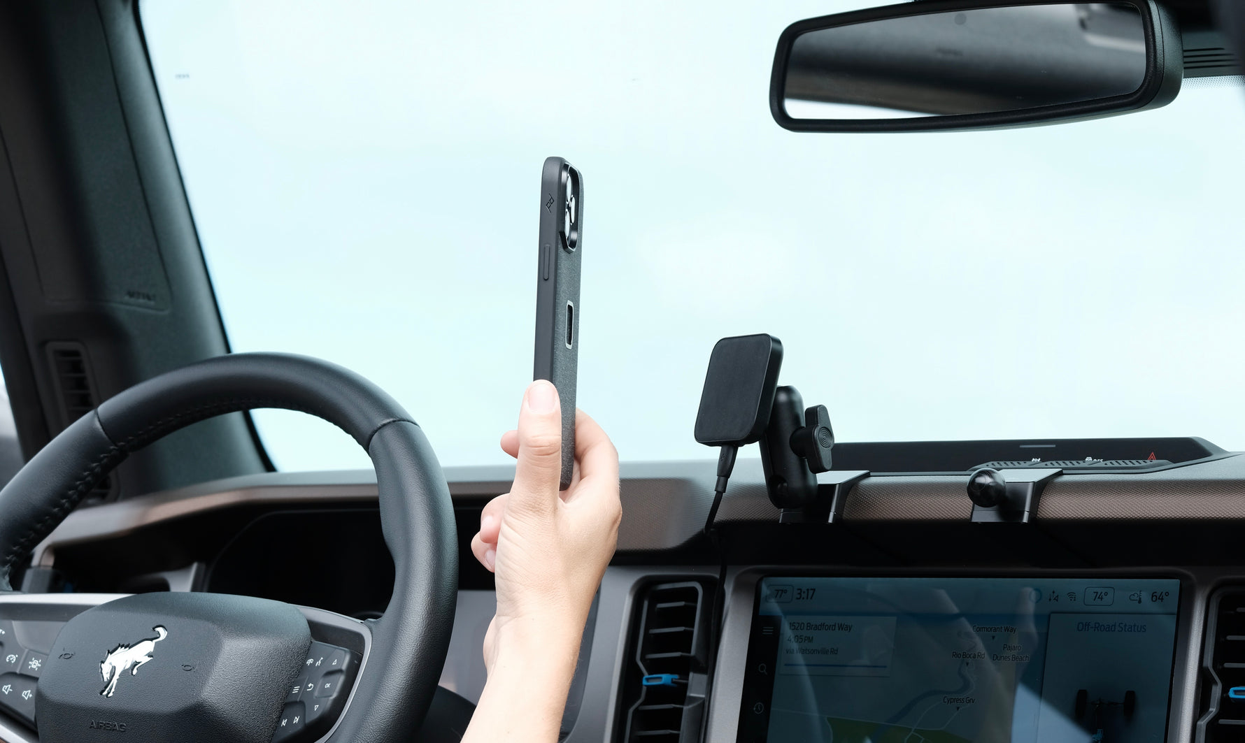 Vehicle-specific MagSafe & Universal Phone Mounts – OFFROAM