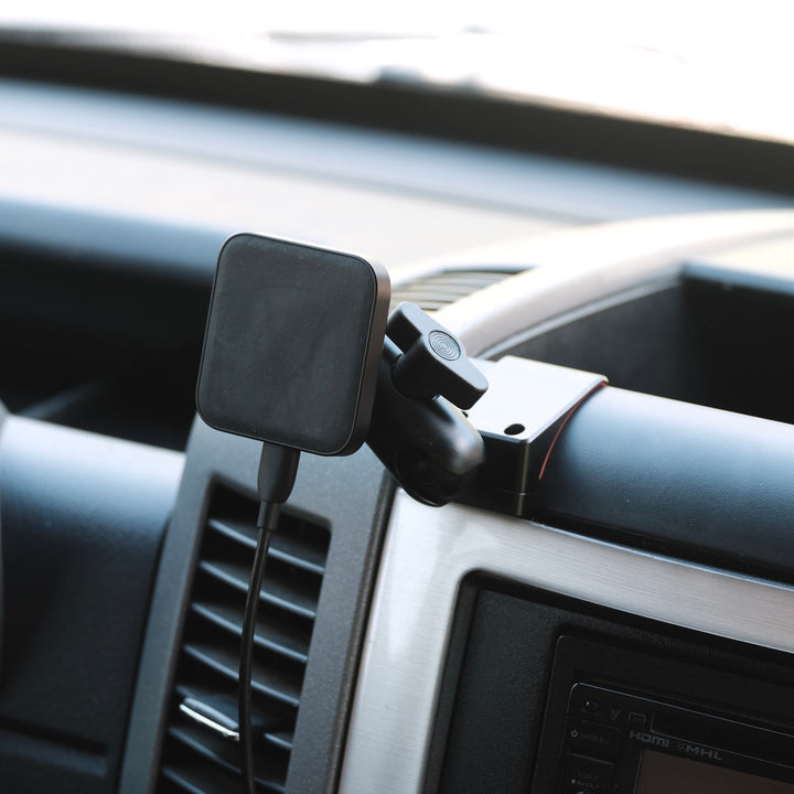 Mercedes Sprinter 2007-2018 Qi2 MagSafe & Universal Phone Mounts – OFFROAM