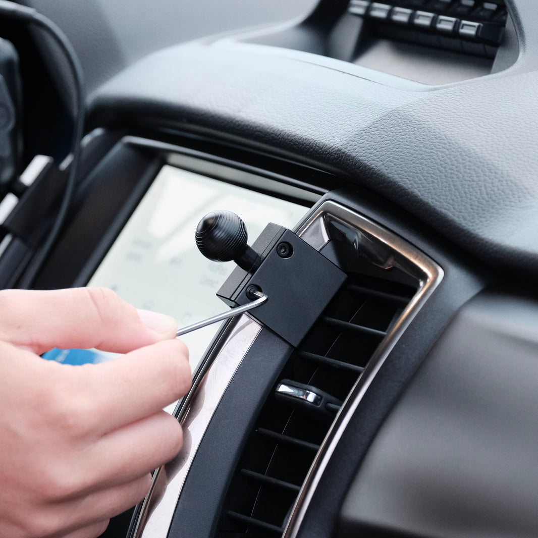 2019-2023 Ford Ranger Phone Mount & MagSafe – OFFROAM