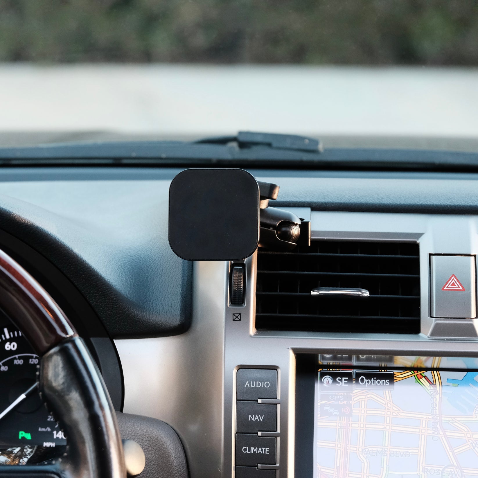 2010-2021 Lexus GX460 Phone Mount with MagSafe – OFFROAM