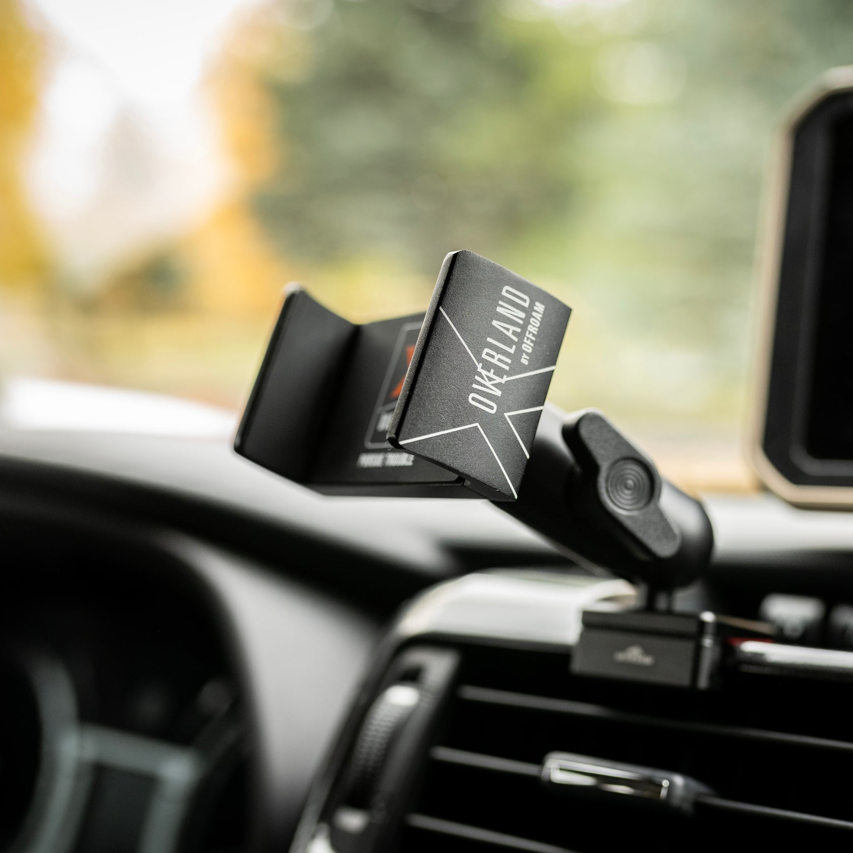 Toyota 4Runner (2010-2024) Phone Mount, XOVERLAND Edition – OFFROAM