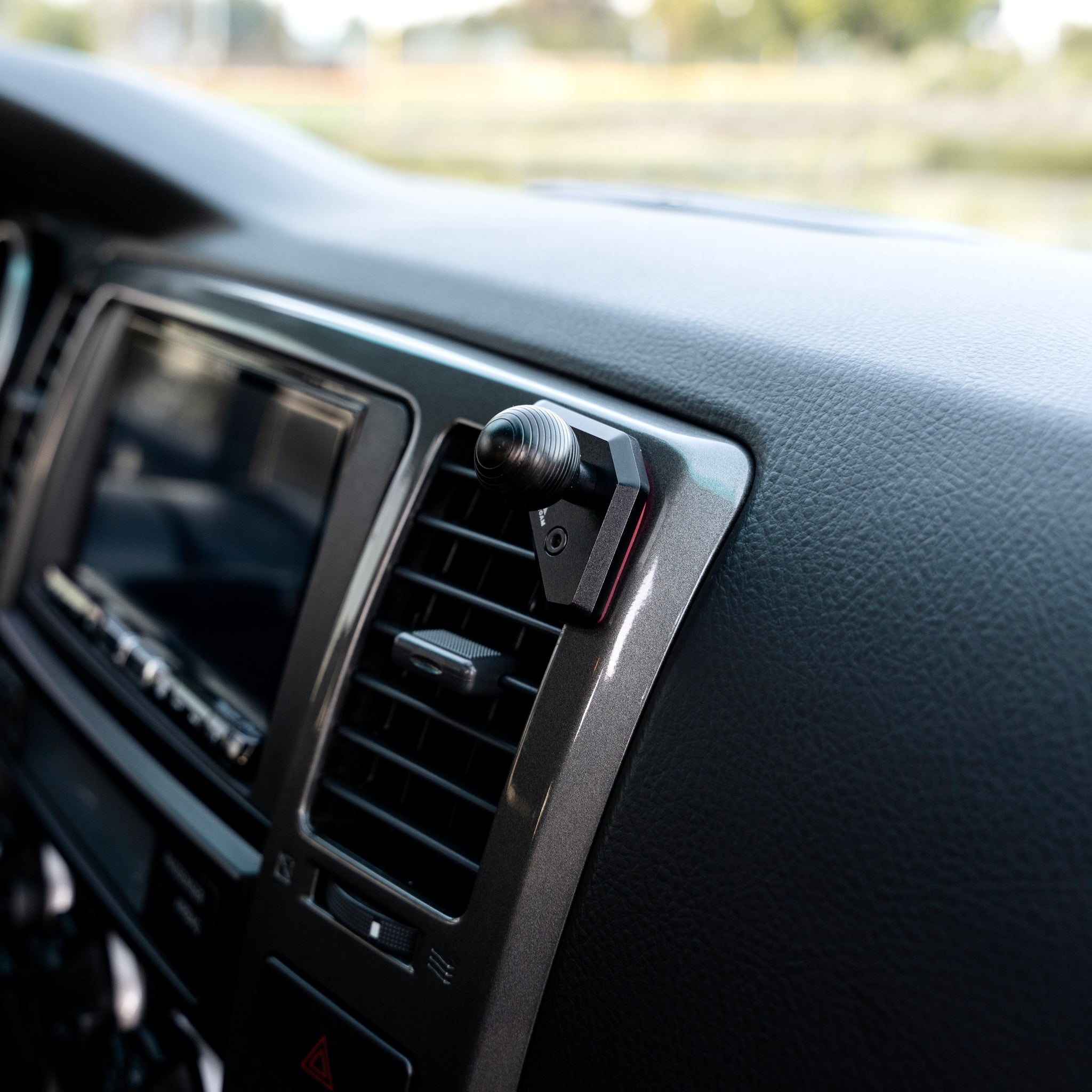 2003-2009 Toyota 4Runner dash phone mount base 20mm ball | Offroam ...