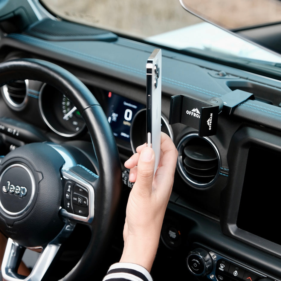 Jeep Wrangler and Gladiator Phone Mounts & MagSafe – OFFROAM