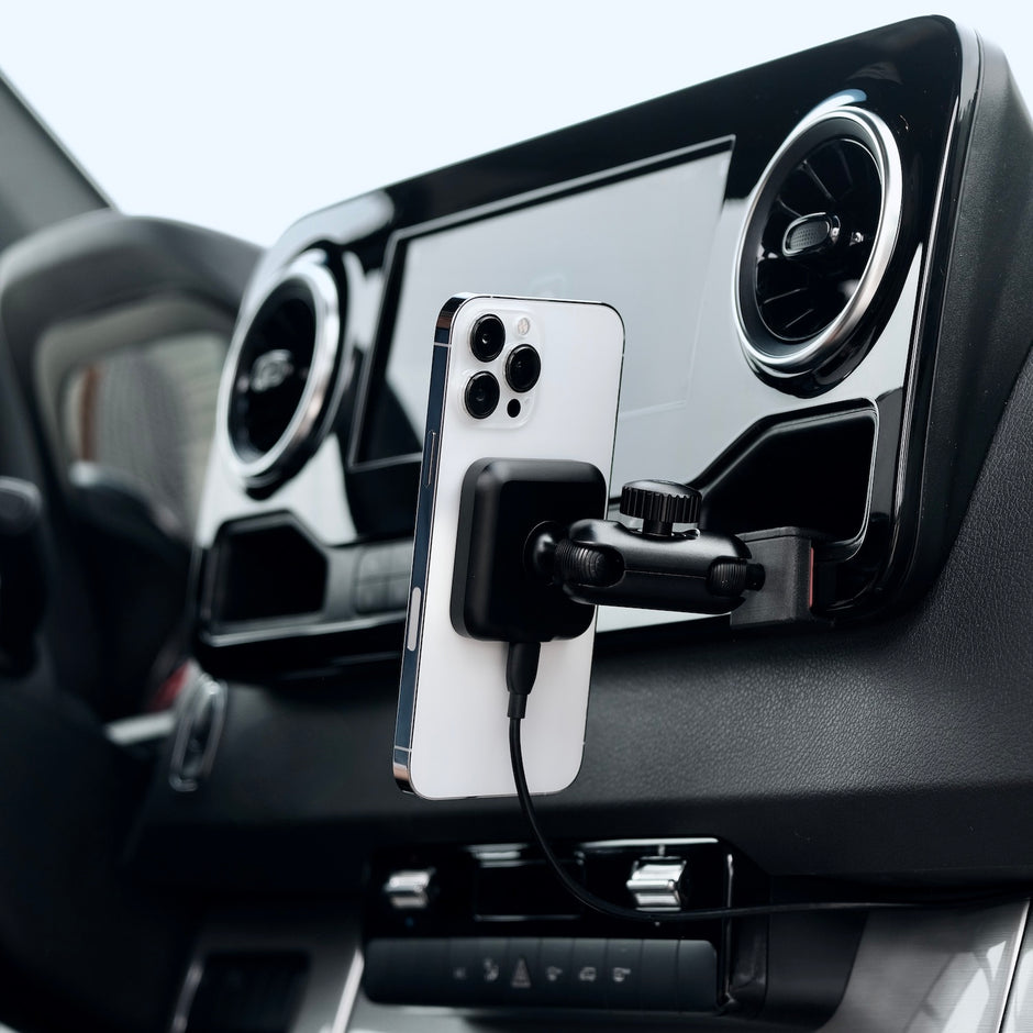 Mercedes Sprinter 2019-2025 Qi2 MagSafe & Universal Mounts | Offroam ...